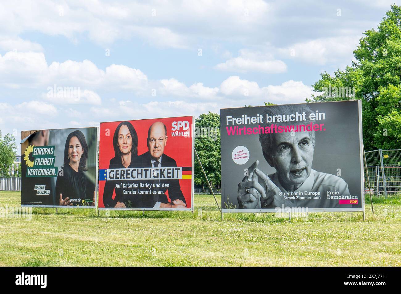 Deutschland 2024: Wahlplakate für die Europawahl 2024 Im Bild ...