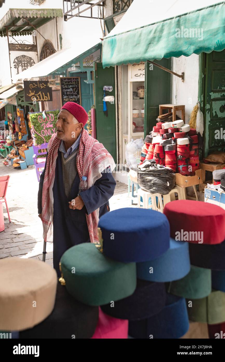 Tunisia old man chechia hat hi-res stock photography and images - Alamy