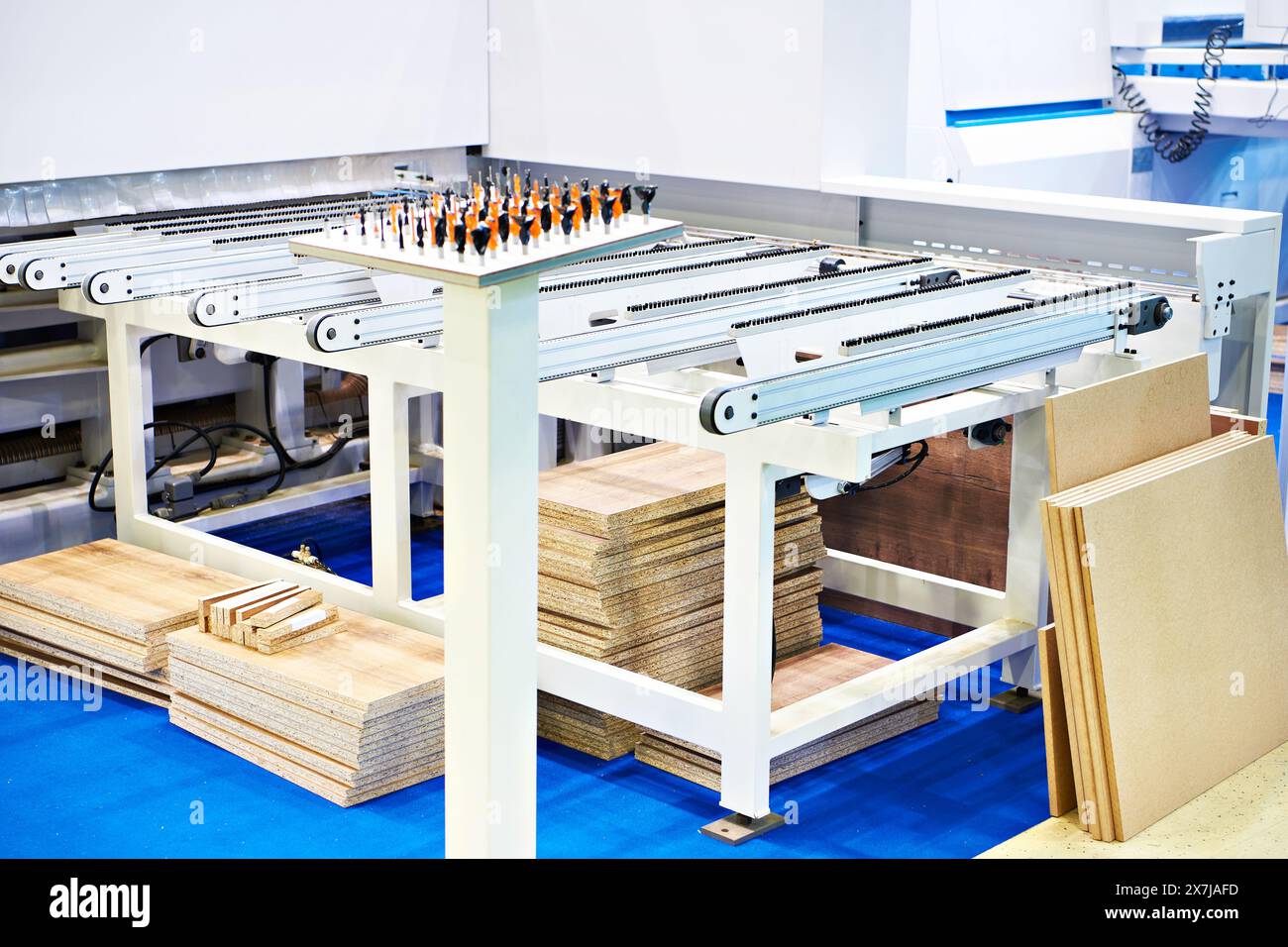 Wood cnc machine hi-res stock photography and images - Alamy