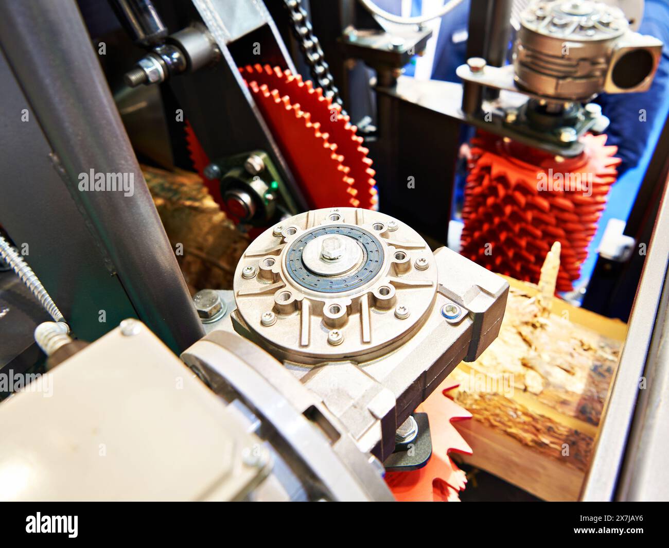Machine sawing log hi-res stock photography and images - Alamy