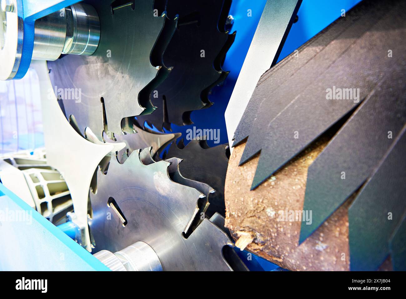 Circular saws for machine tools Stock Photo - Alamy