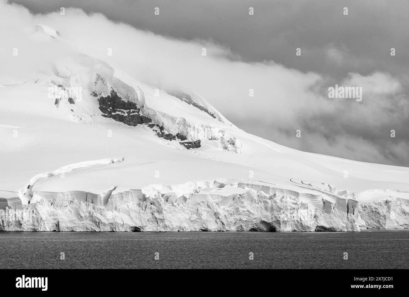 Wilhelmina Bay, Antarctic Peninsula, Antarctica Stock Photo - Alamy