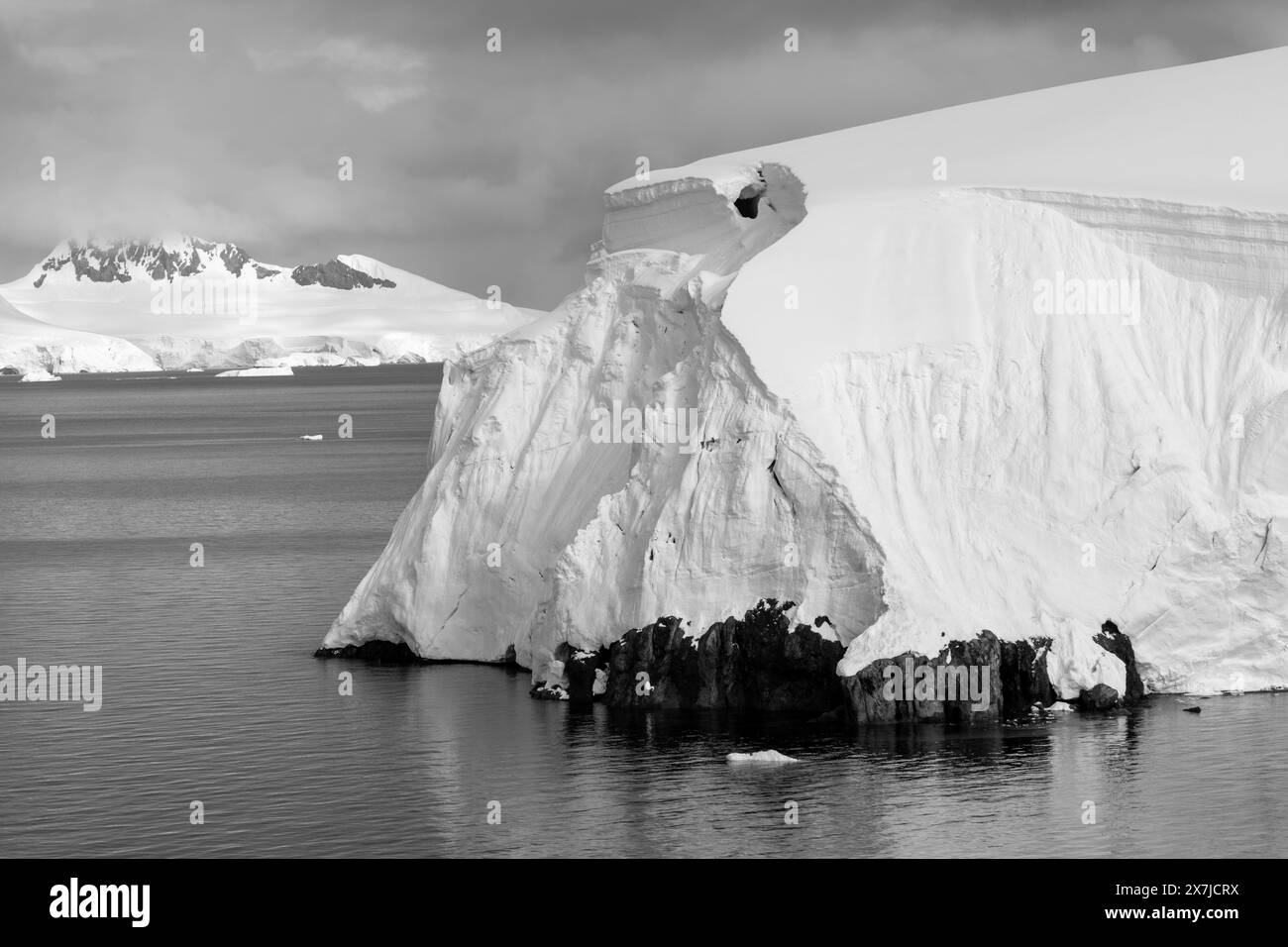 Wilhelmina Bay, Antarctic Peninsula, Antarctica Stock Photo - Alamy
