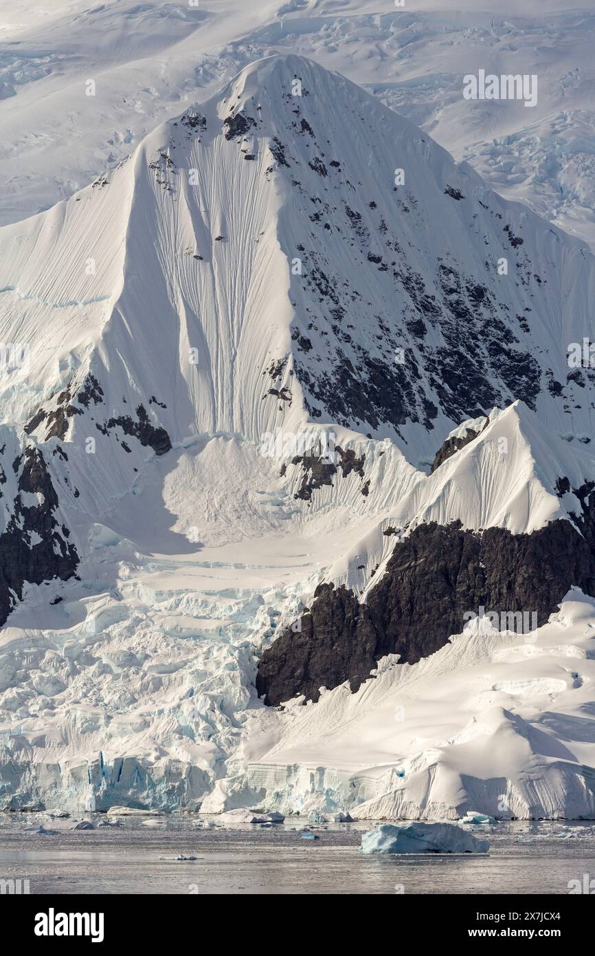 Wilhelmina Bay, Antarctic Peninsula, Antarctica Stock Photo - Alamy