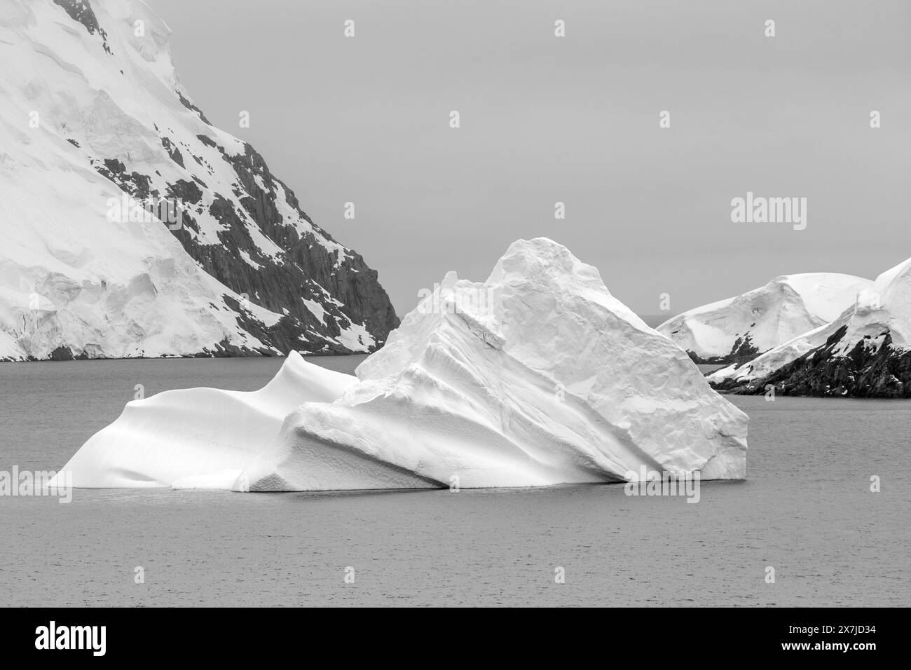 Wilhelmina Bay, Antarctic Peninsula, Antarctica Stock Photo - Alamy