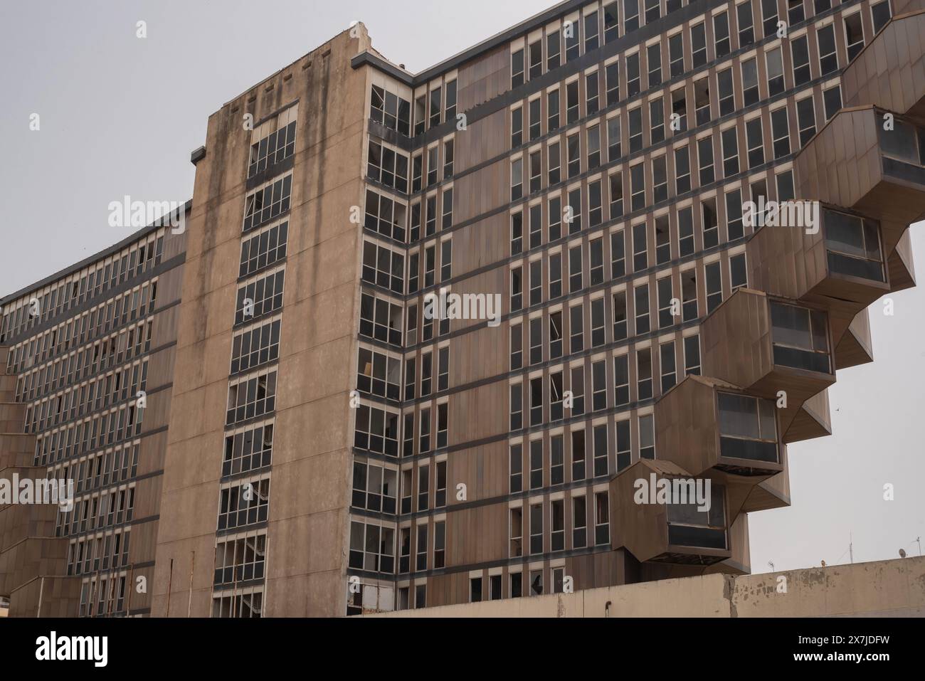 Sandcrawler building hi-res stock photography and images - Alamy