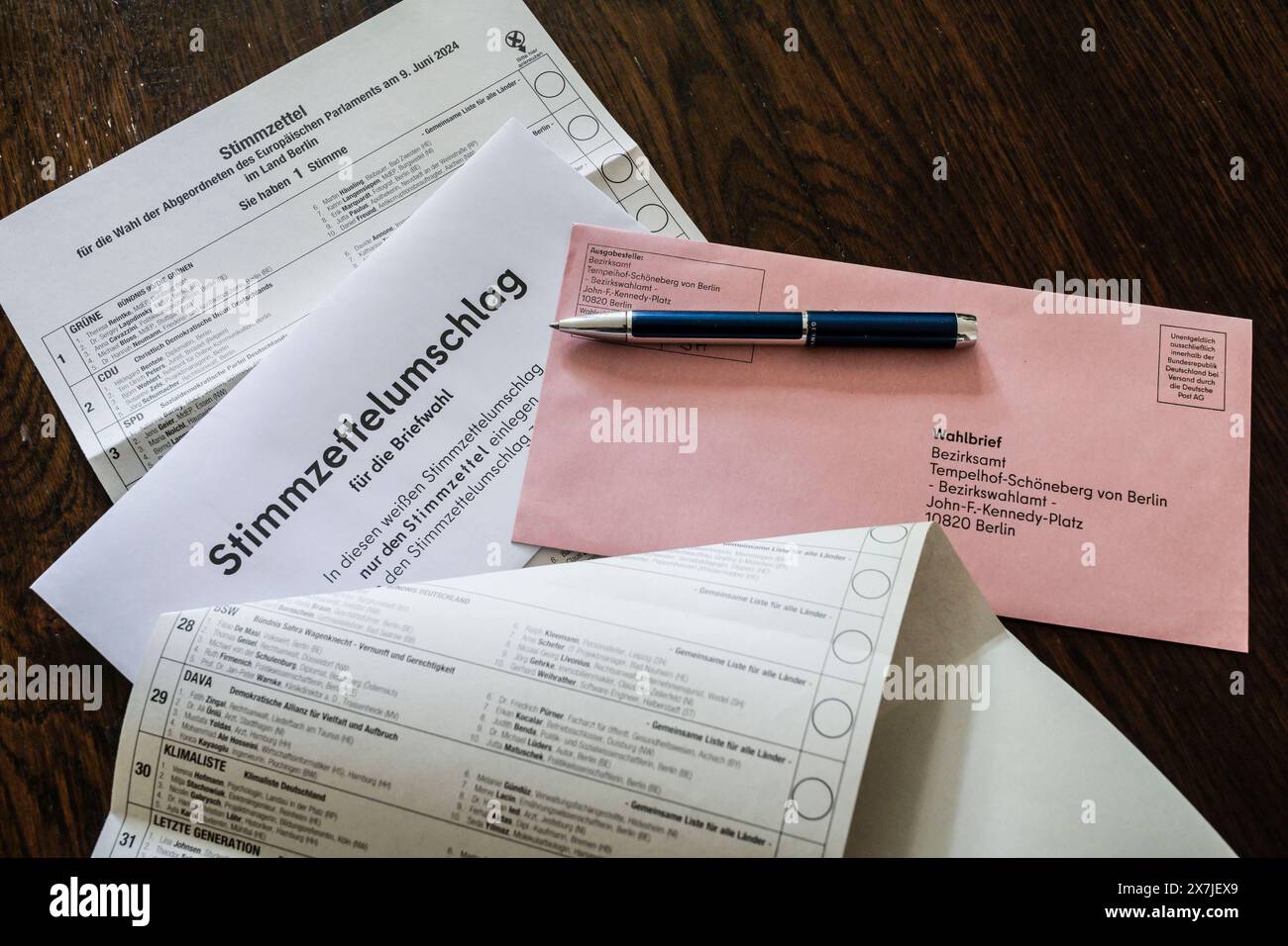Wahlbrief, Stimmzettel, Wahlzettel zur Europawahl 2024 in Deutschland ...