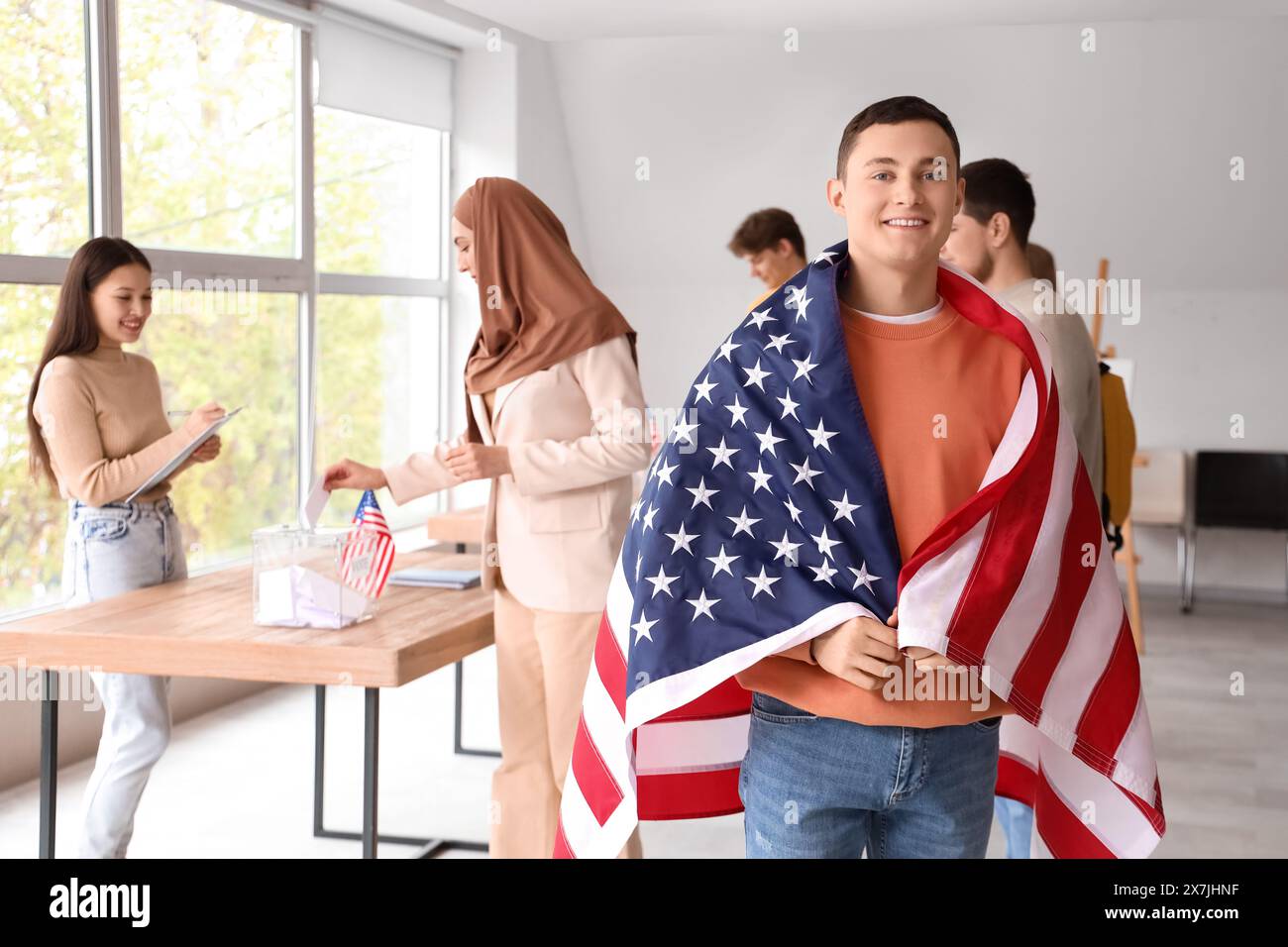 Polling station usa group hi-res stock photography and images - Alamy
