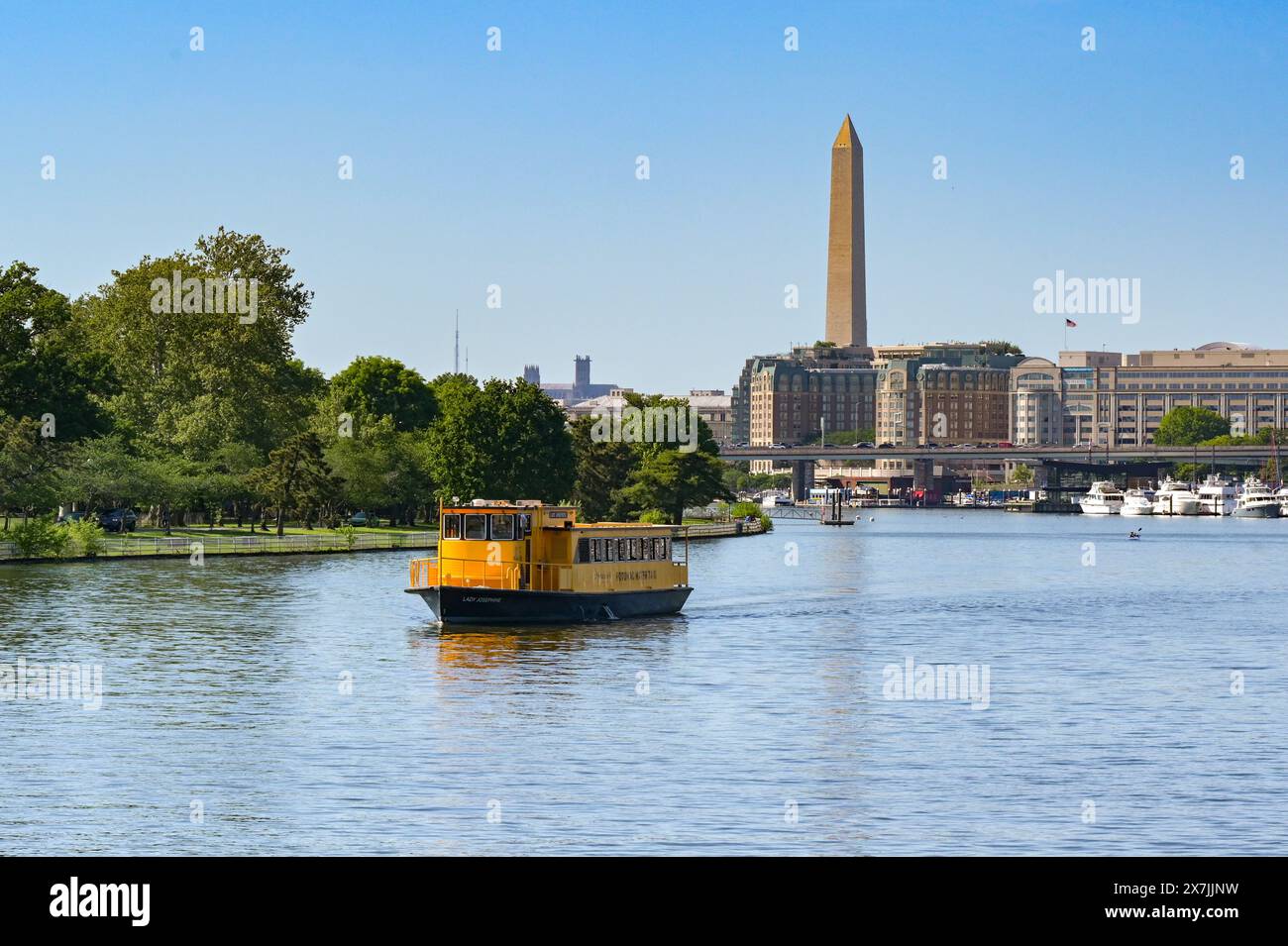 Washington DC, USA - 3 May 2024: Yellow water taxi on Potomac River in Washington DC Stock Photo ...
