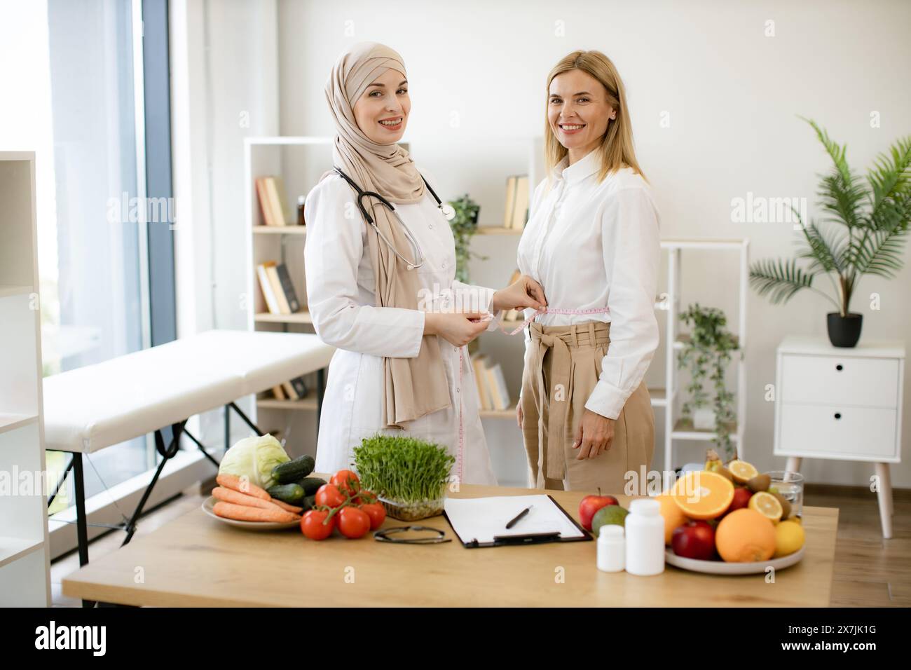 Efficient dietitian calculating body mass index for assessing healthy ...