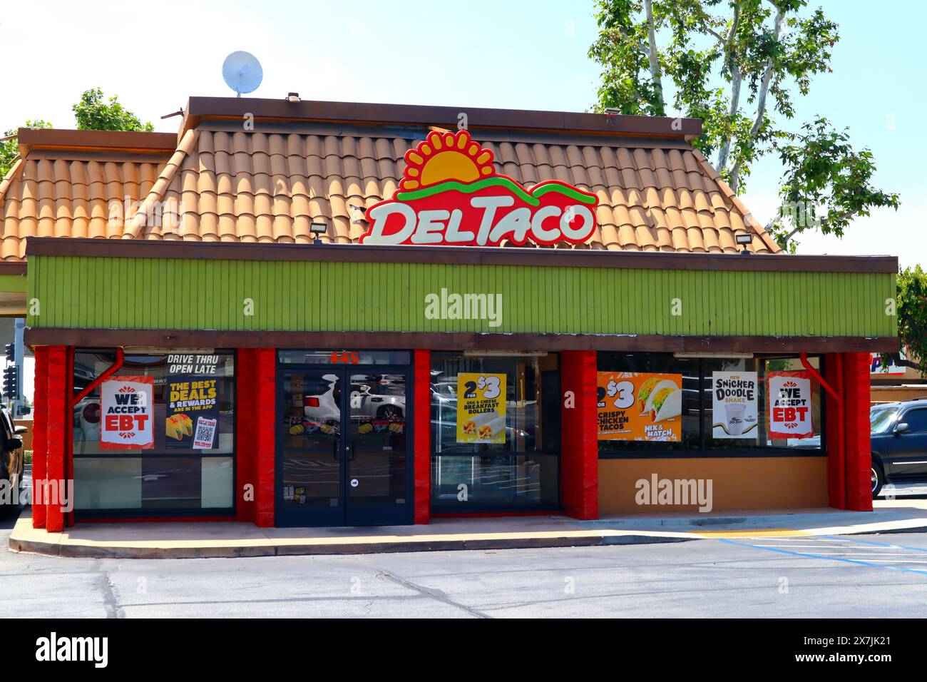 DEL TACO Restaurant, American fast-food restaurant chain that ...