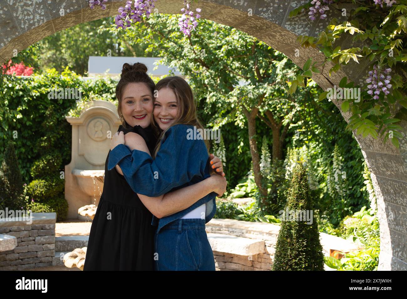 Chelsea, London, UK. 20th May, 2024. Ruth Gemmell (L) and Hannah Dodd ...