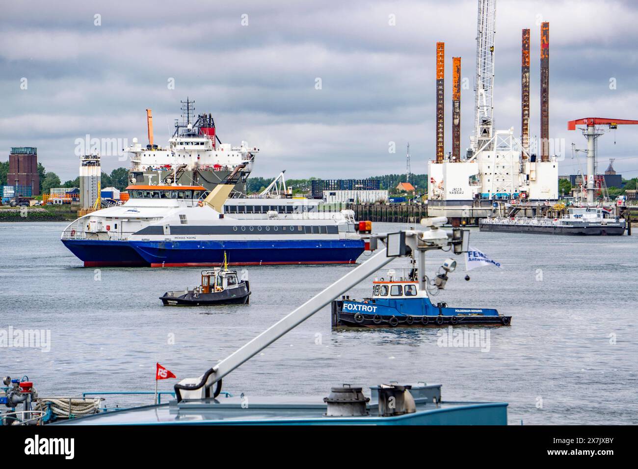 Das Hubinsel, JB119, Arbeitsplattform, u.a. für den Bau von Offshore ...