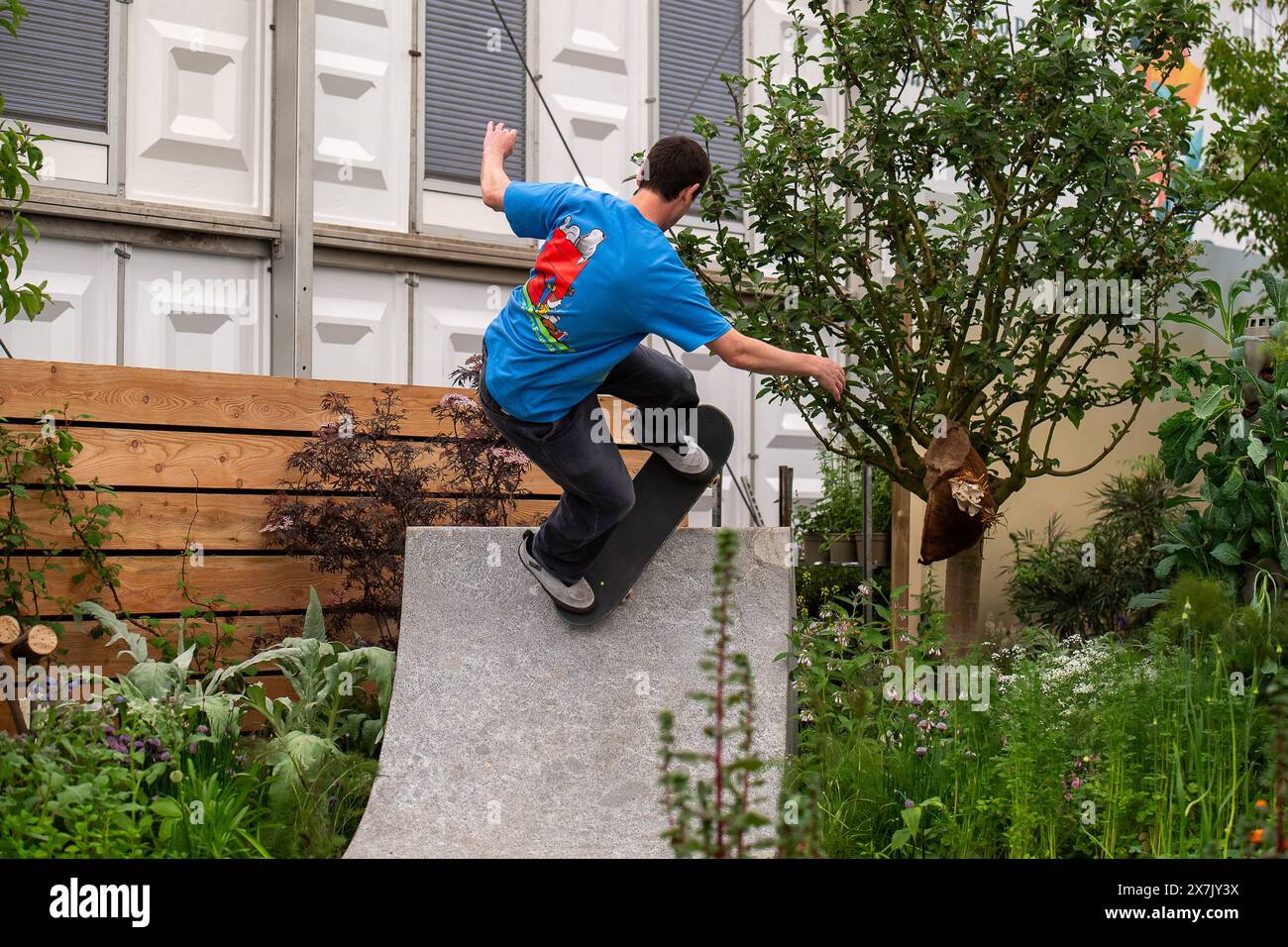 Chelsea, London, UK. 20th May, 2024. Skaters from The Ben Raemers ...