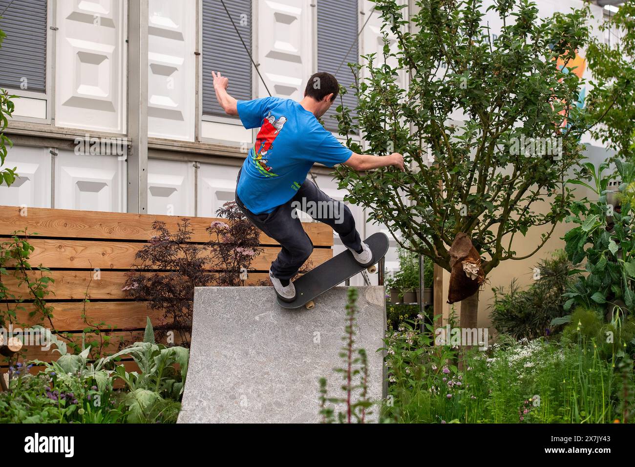 Chelsea, London, UK. 20th May, 2024. Skaters from The Ben Raemers ...