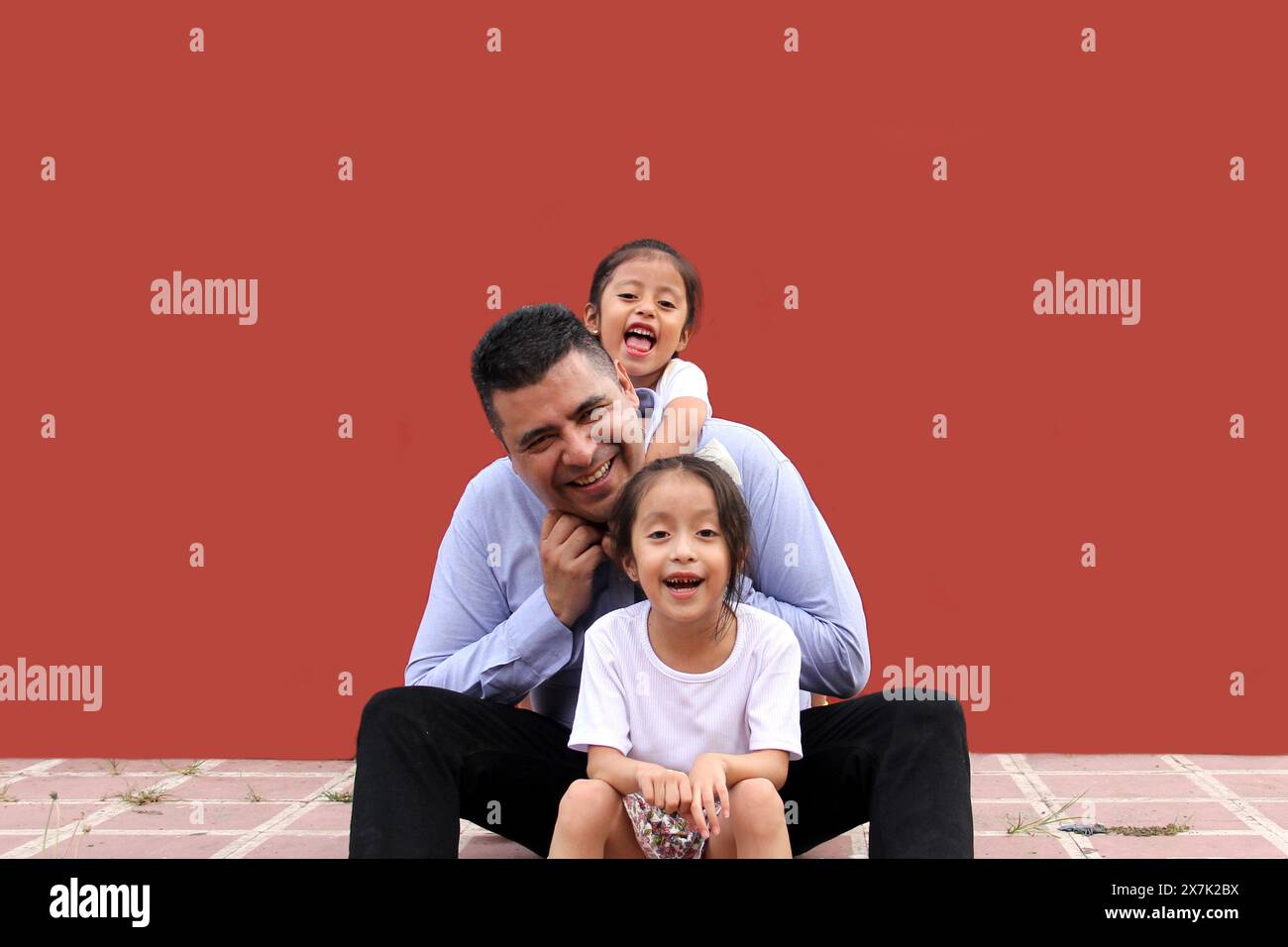 Divorced single dad spends time with his two young brunette Latina ...