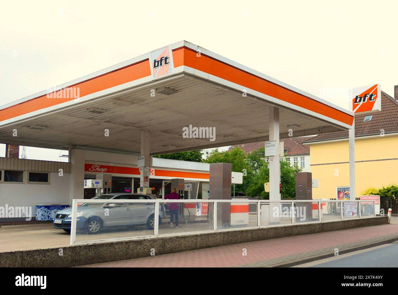 bft Tankstelle in Lehrte bei Hannover am 20.05.2024 *** bft filling ...