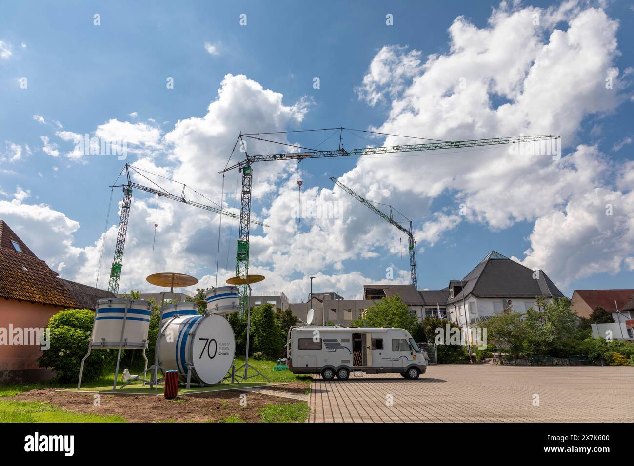 Bilderserie: 70 Jahre Thomann im fränkischen Treppendorf, Europas ...