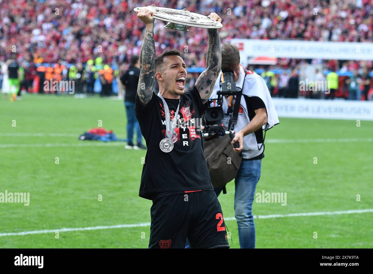 Mit meisterschale hi-res stock photography and images - Alamy