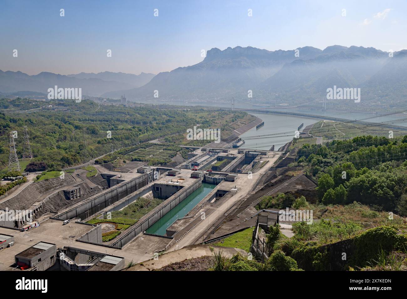 Three gorges china town hi-res stock photography and images - Alamy