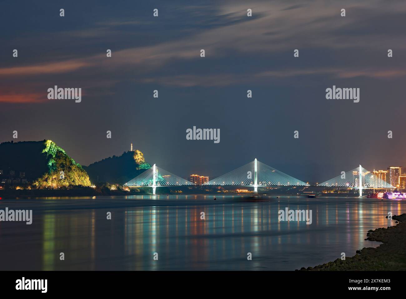 Yichang bridge china hi-res stock photography and images - Alamy