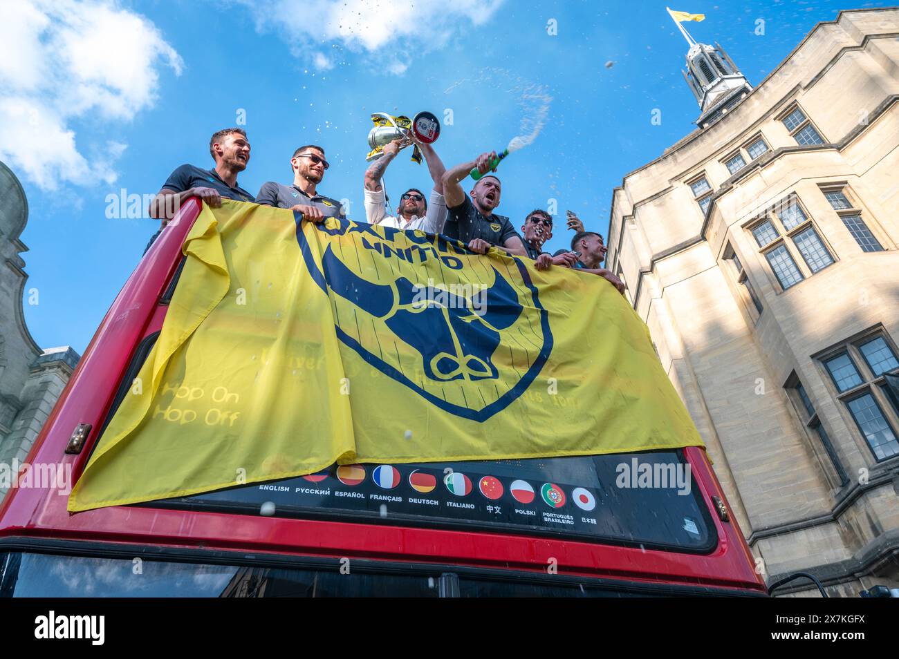 Thousands of Oxford United fans lined the city centre of Oxford to ...