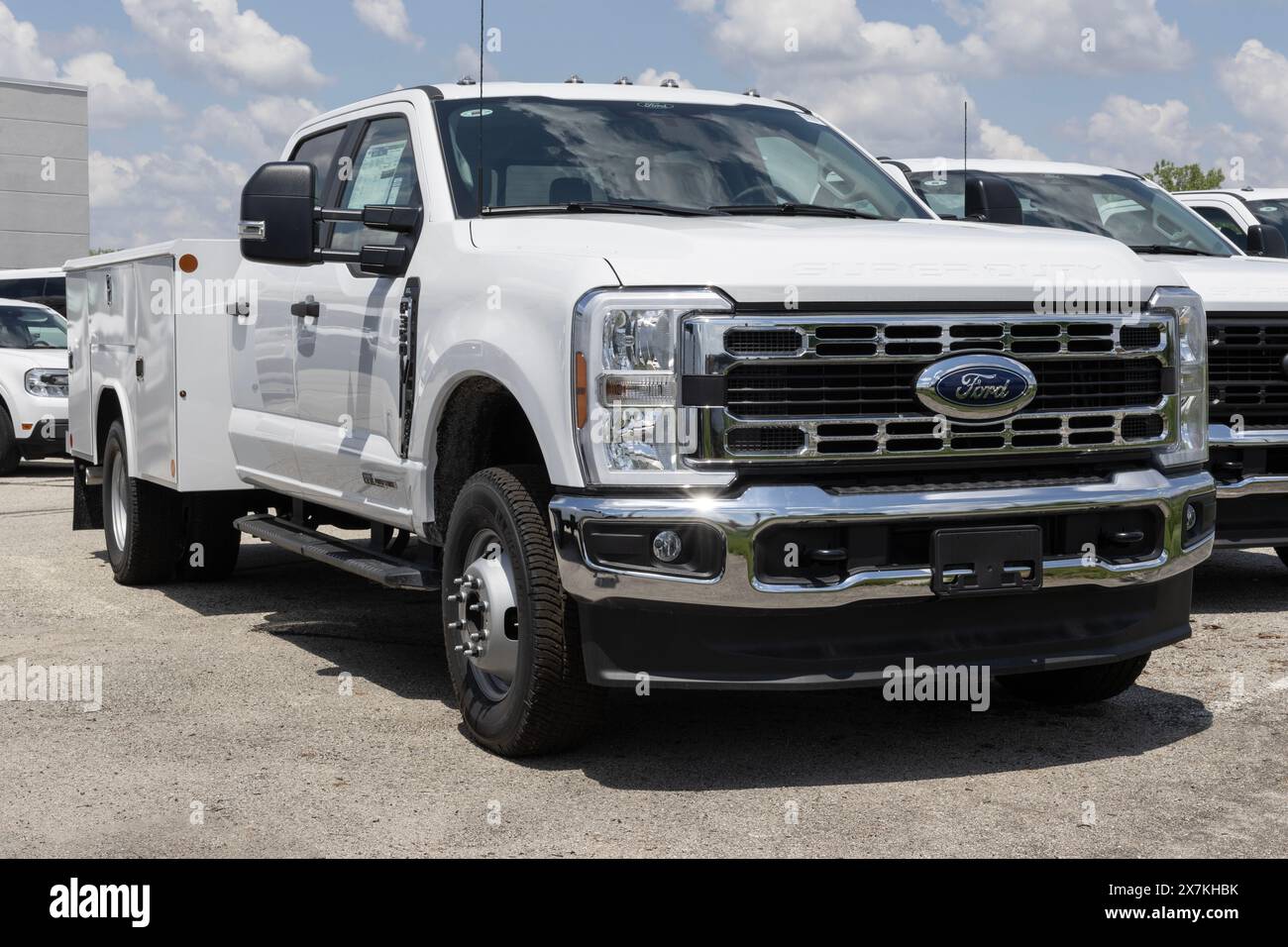Ford f 350 military hi-res stock photography and images - Alamy