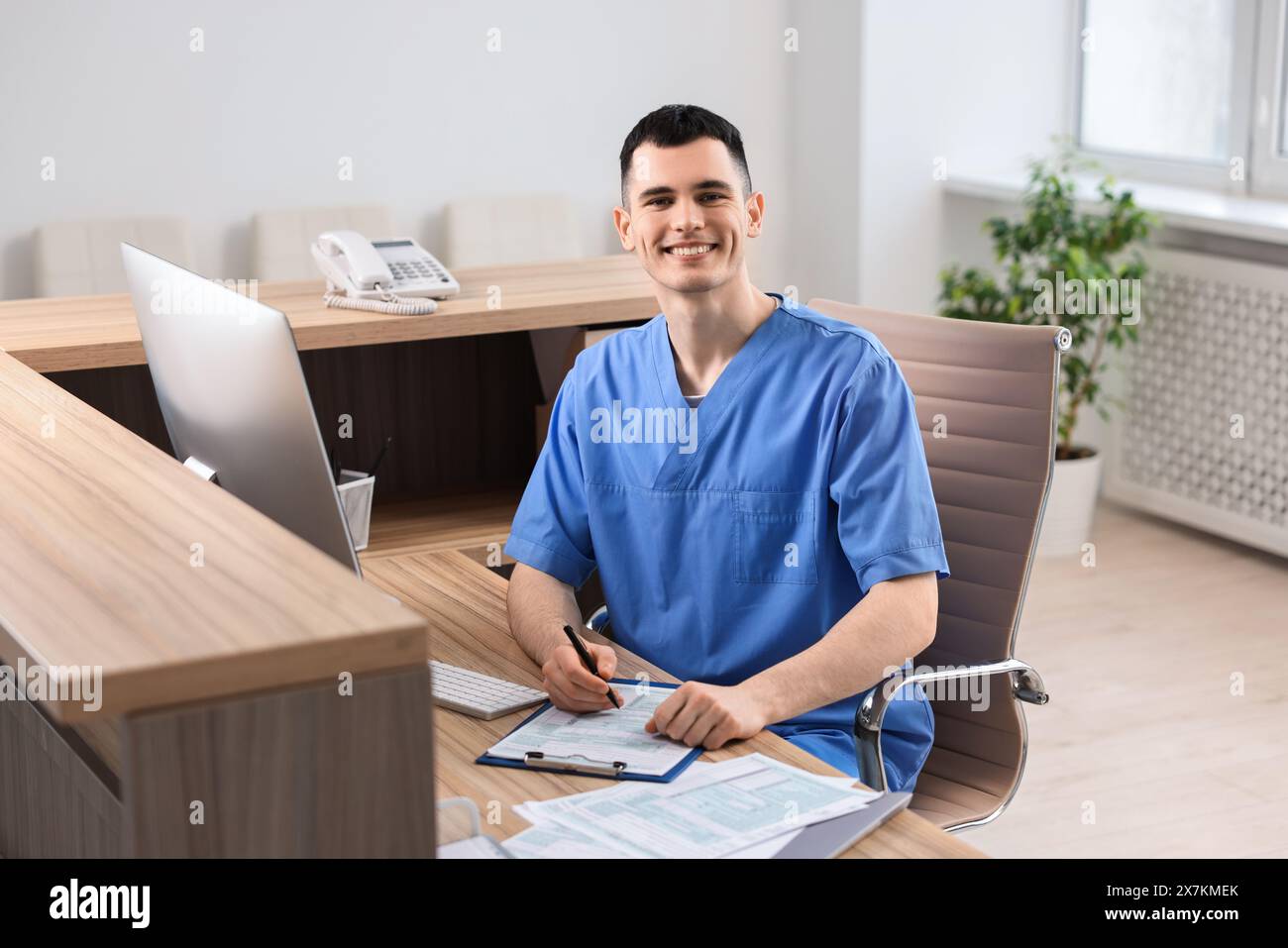 Friendly reception hi-res stock photography and images - Alamy