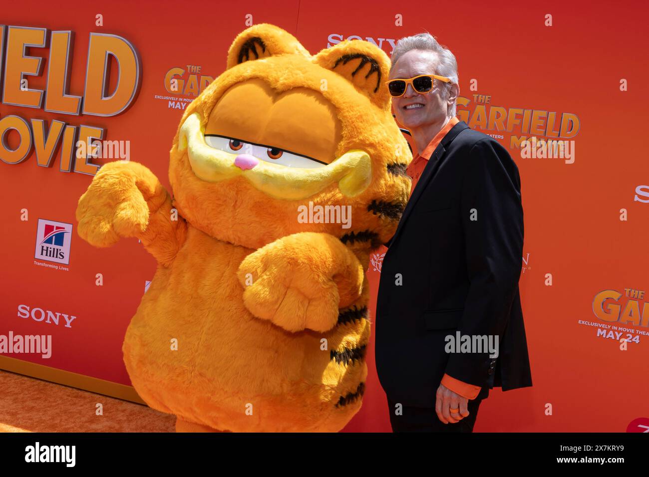 Hollywood, USA. 19th May, 2024. Garfield and Mark Dindal attend the ...