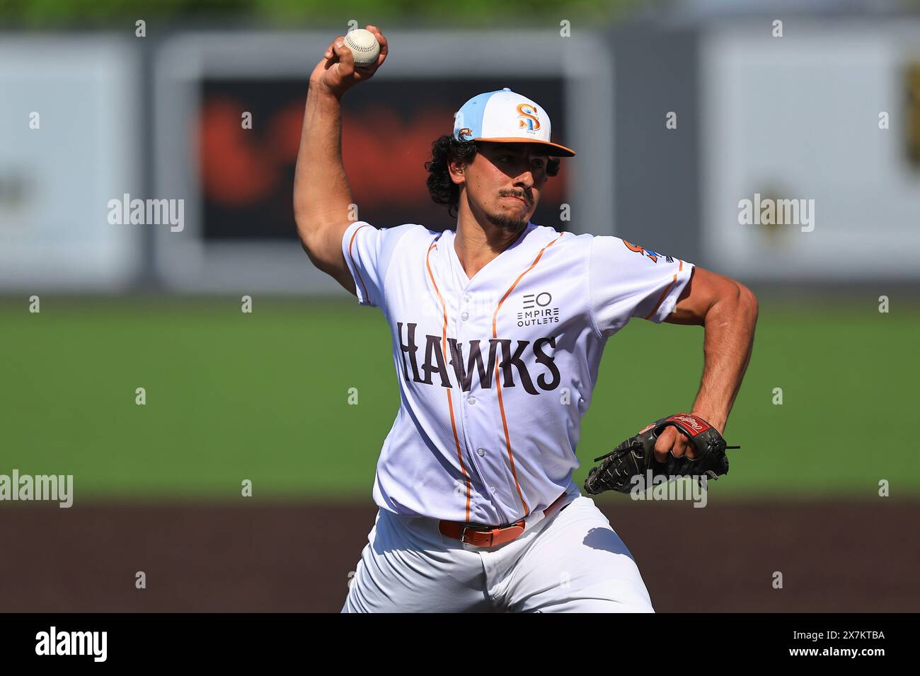 Staten Island FerryHawks pitcher Christian Capuano #43 throws during ...