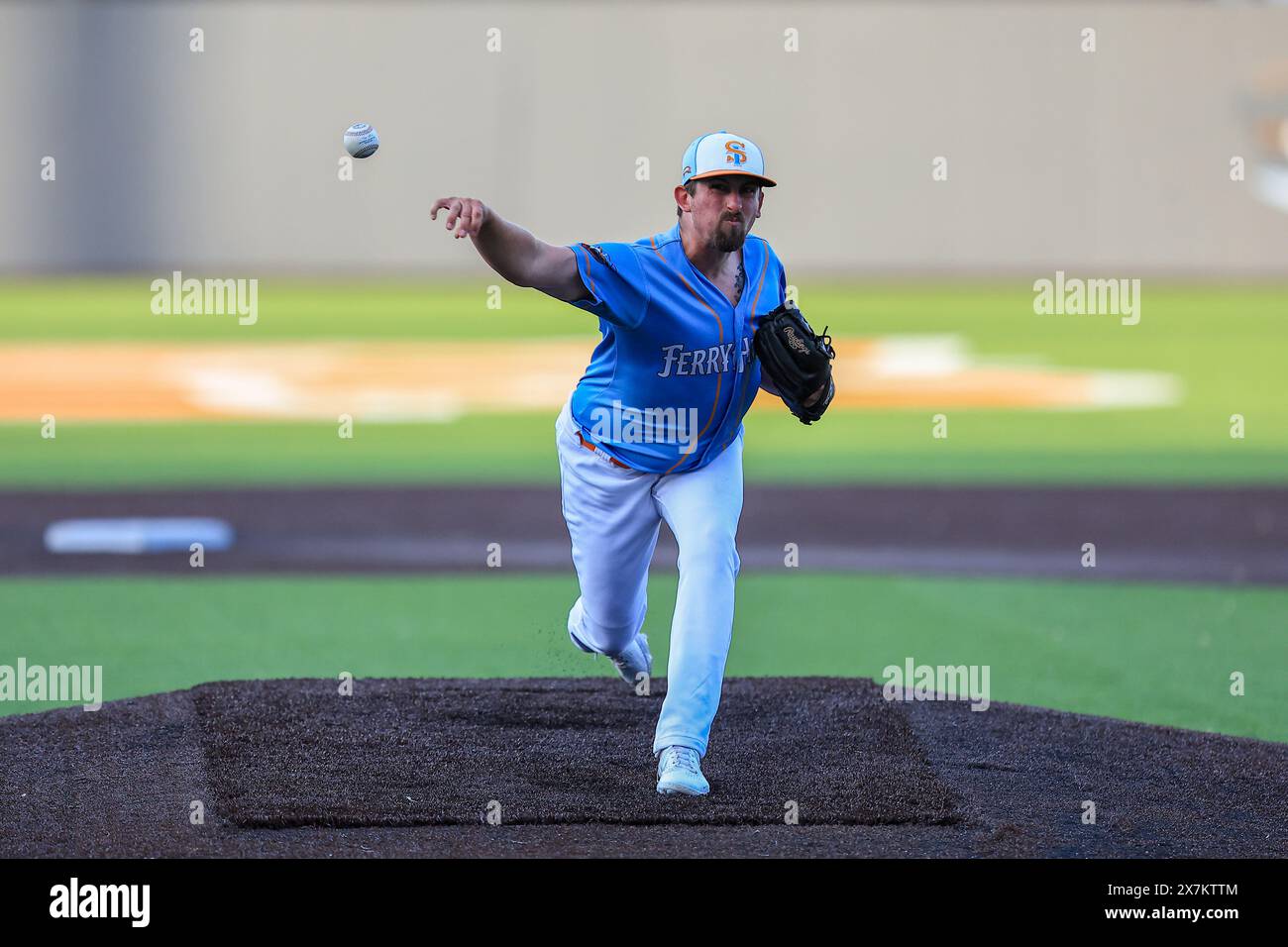 Matt reitz hi-res stock photography and images - Alamy