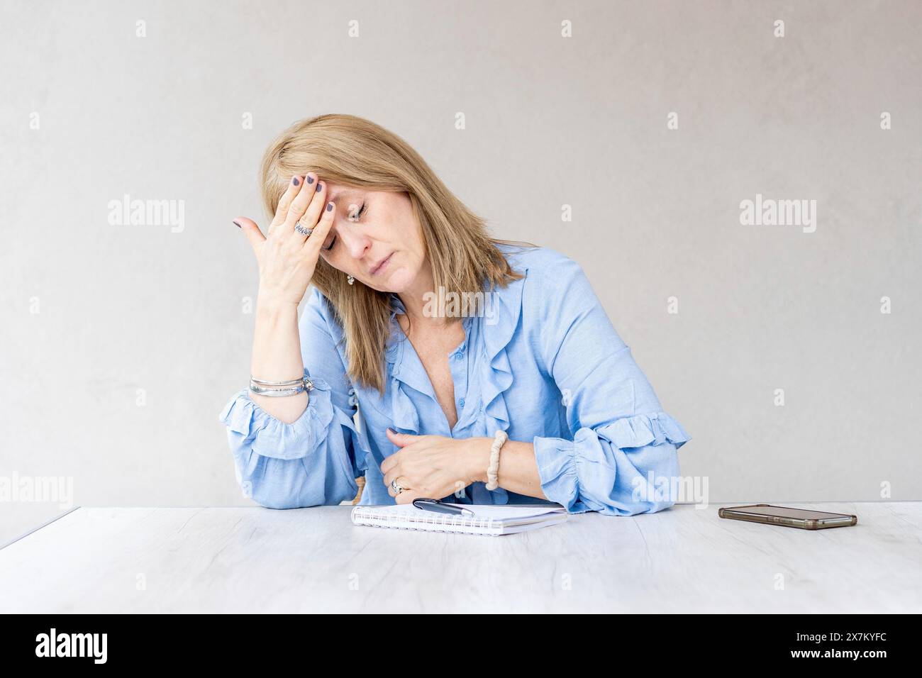 Middle age hispanic blonde hi-res stock photography and images - Alamy