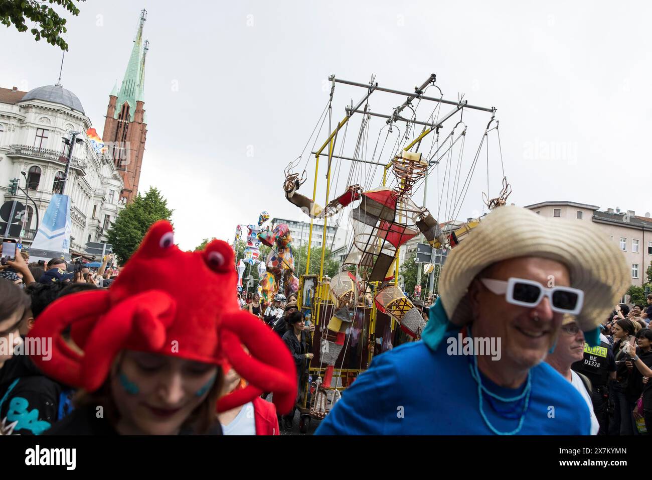 Sculpture by the Artistania group at the street parade of the 26th Carnival of Cultures in ...