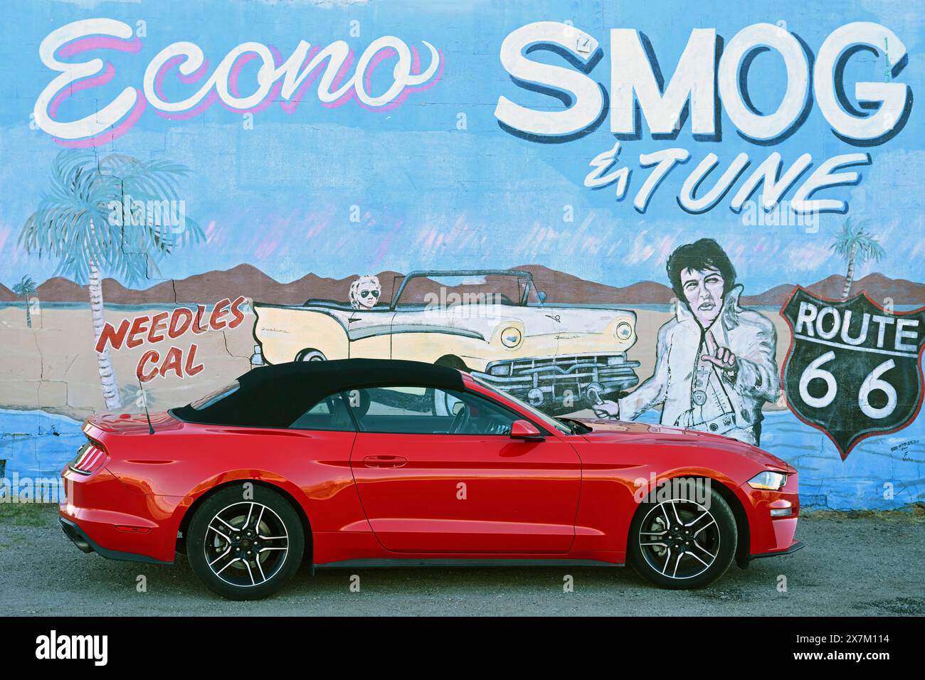 Elvis presley ford hi-res stock photography and images - Alamy