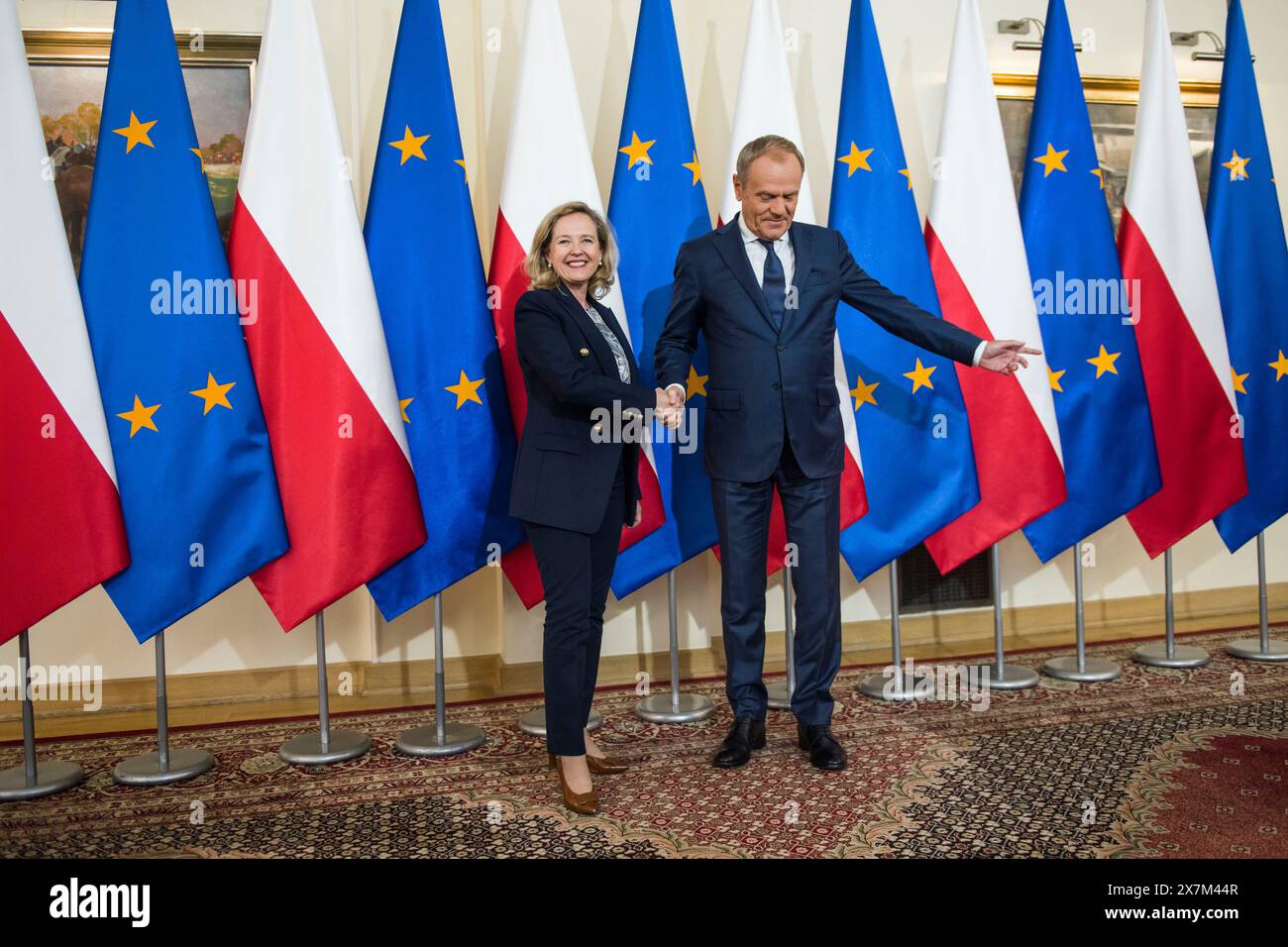 Prime minister Donald Tusk (R) welcomes the President of the European ...