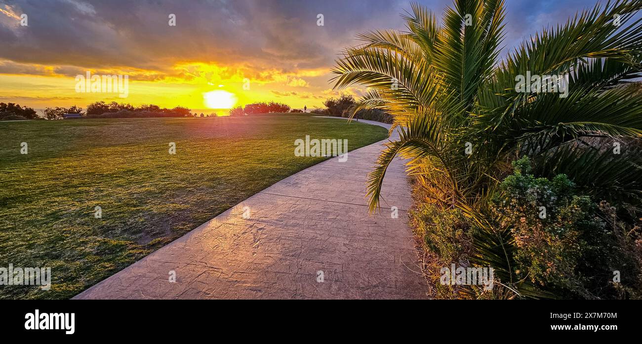 Discover the serene beauty of Rancho Palos Verdes along the Catalina ...