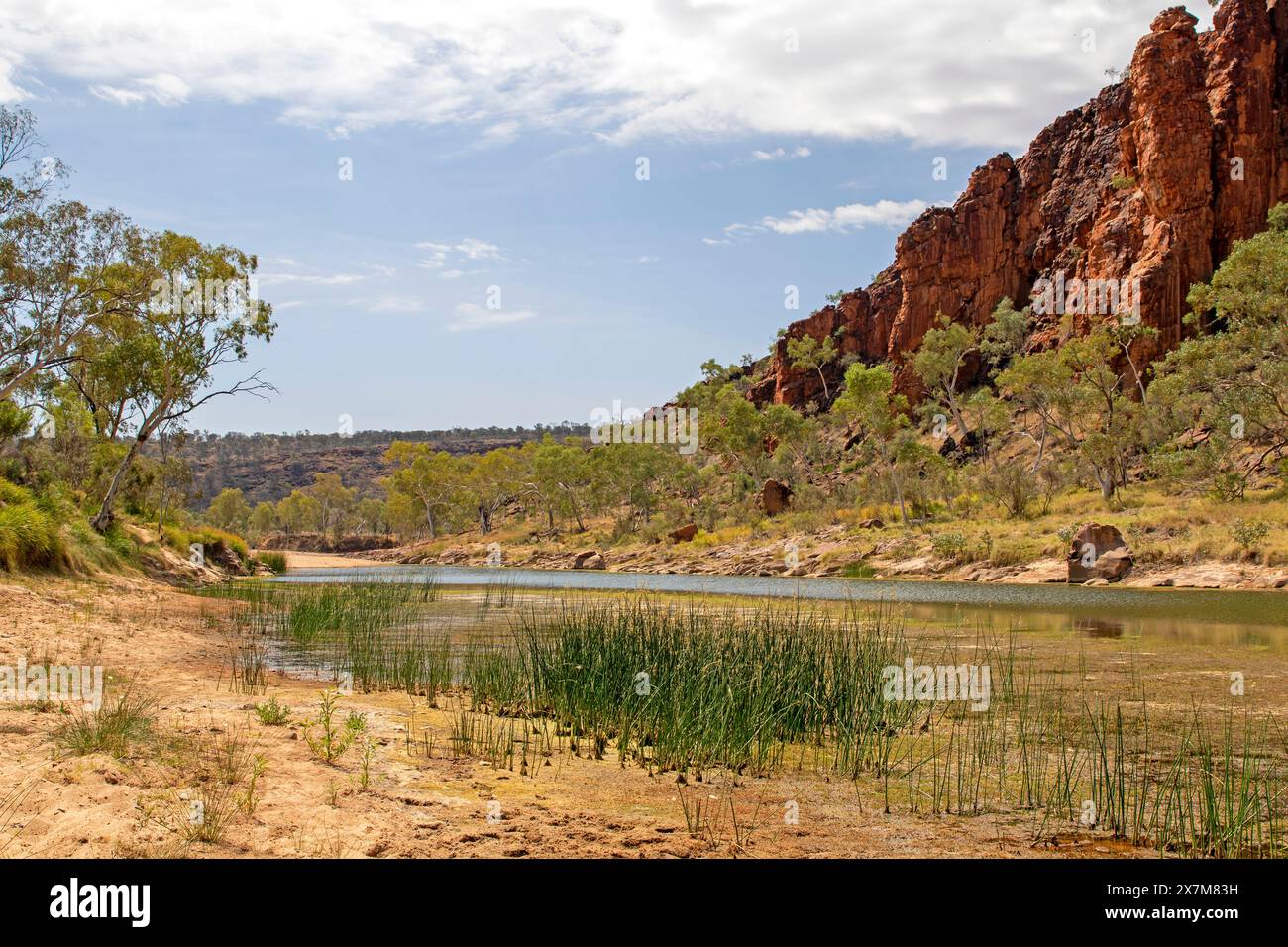 Gorge at Rodna in the West MacDonnell Ranges Stock Photo - Alamy