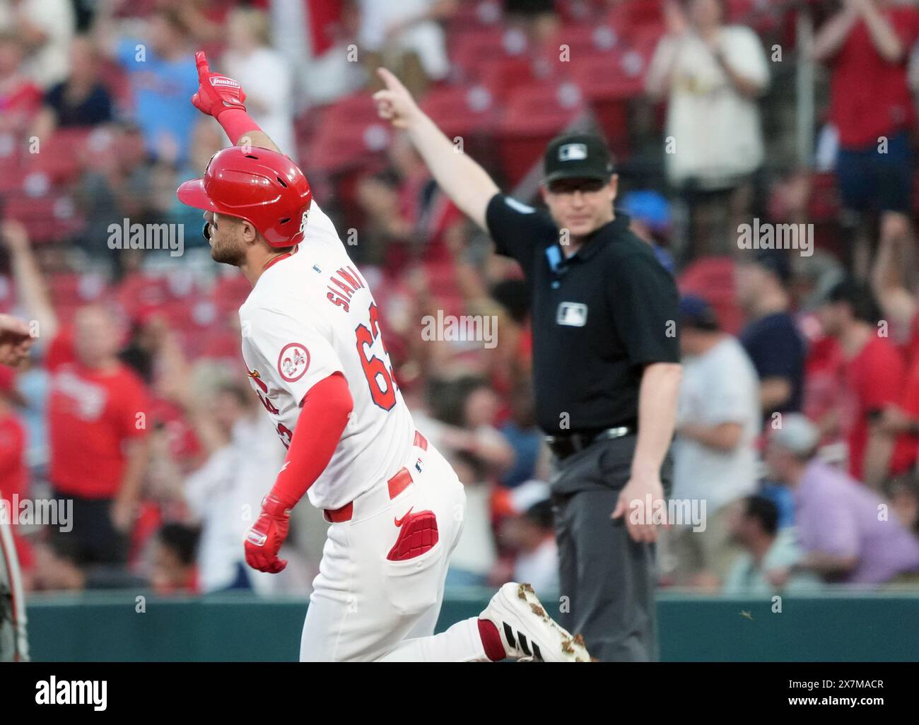 Mike siani hi-res stock photography and images - Alamy