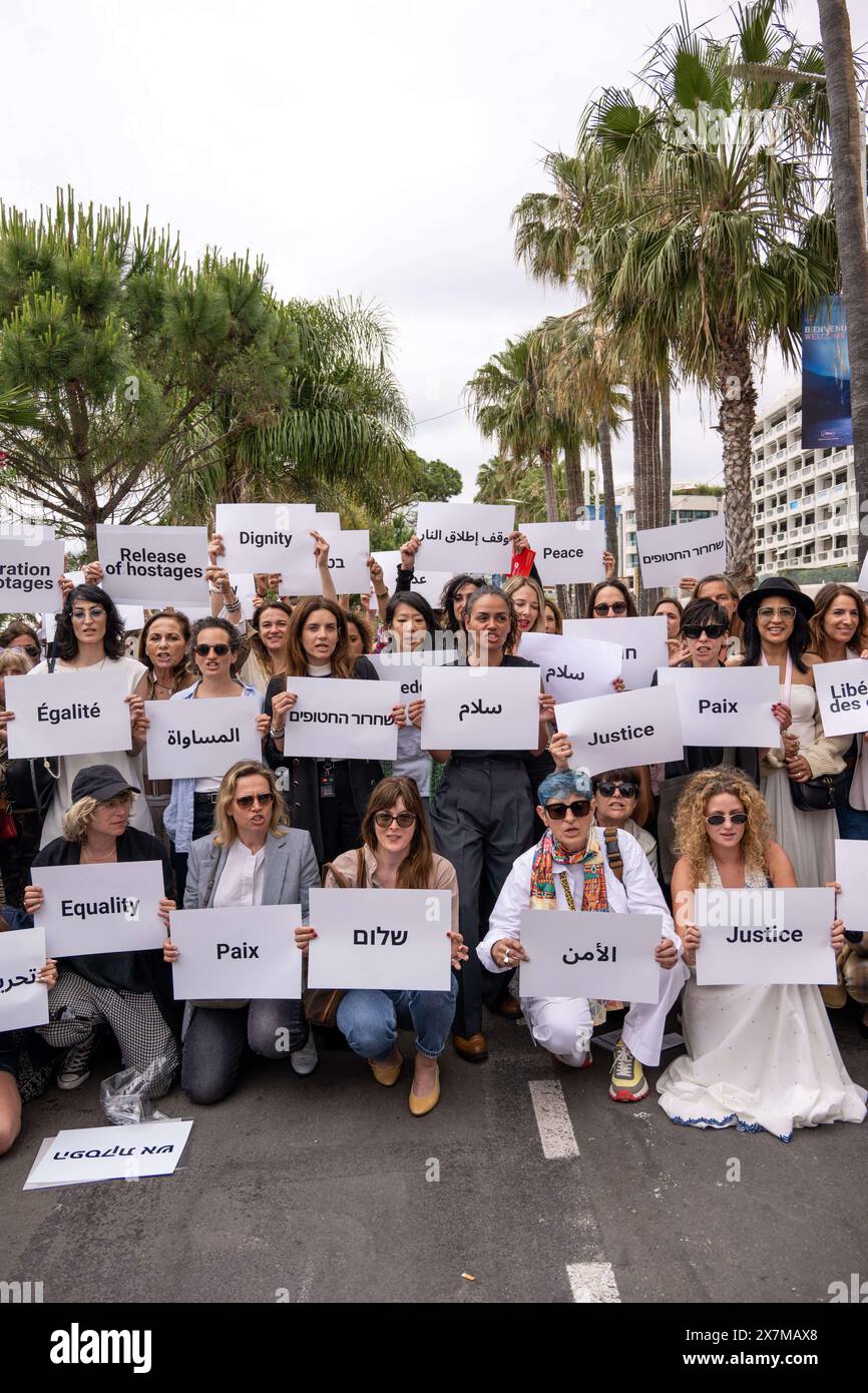 Moroccan Belgian actress Loubna Azabal (first from L) and producer ...