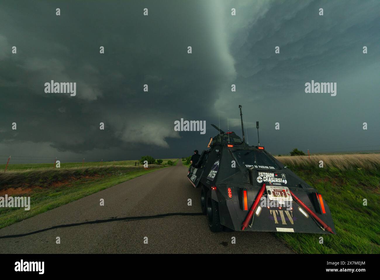 Tiv 2 hi-res stock photography and images - Alamy