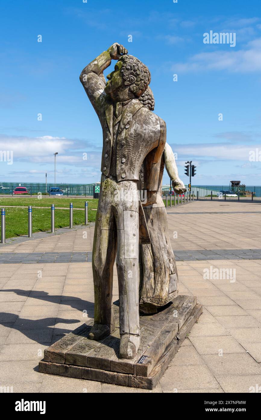 Seaham, County Durham, UK. Sculpture of poet Lord Byron and his wife ...