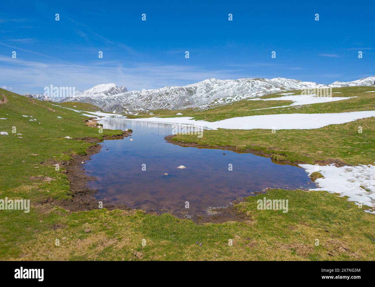 Monte La Meta (Italy) - In Monti della Meta Mainarde mountain range ...