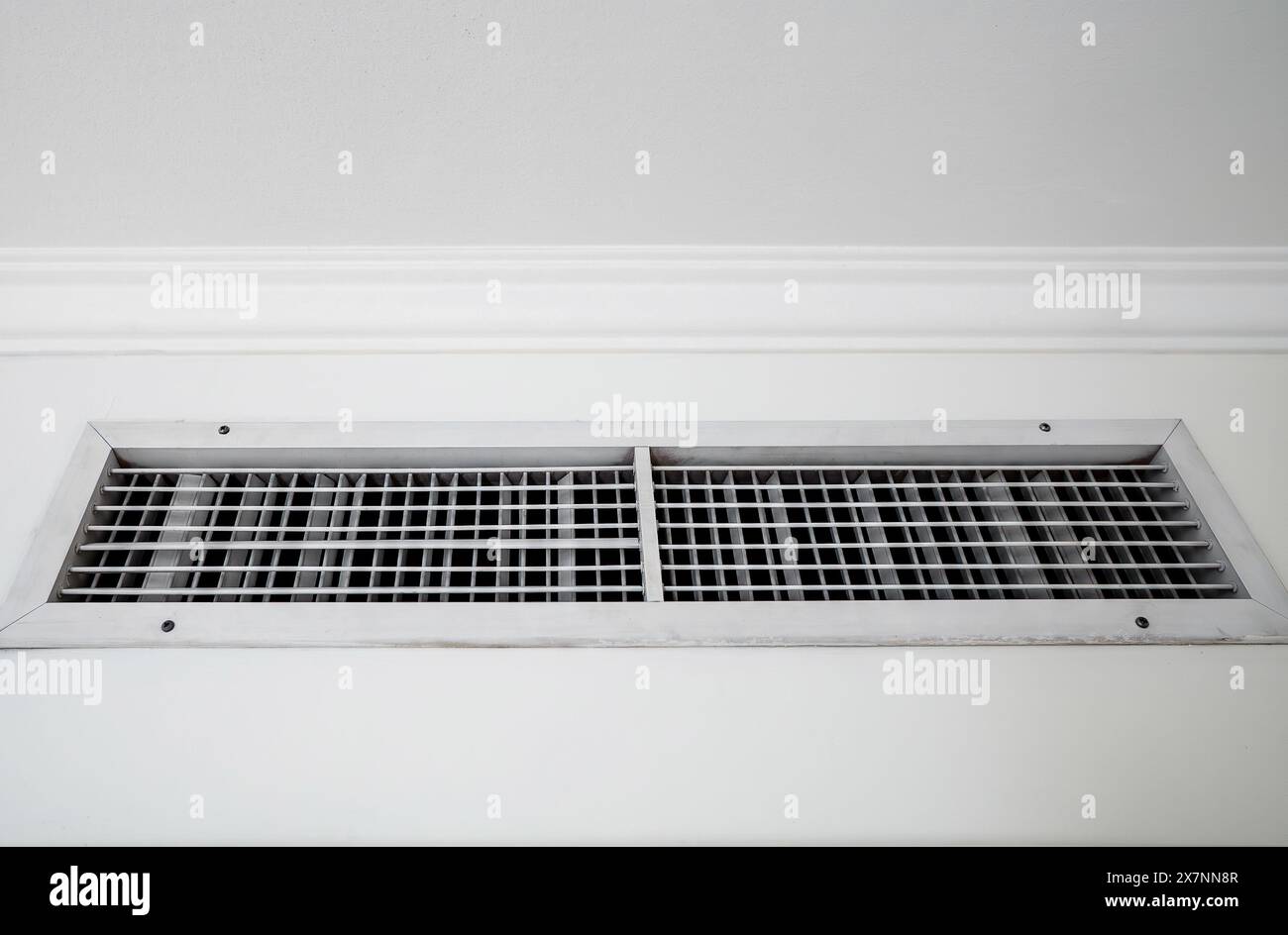 Ventilation grill in the room. Built-in air conditioner Stock Photo - Alamy