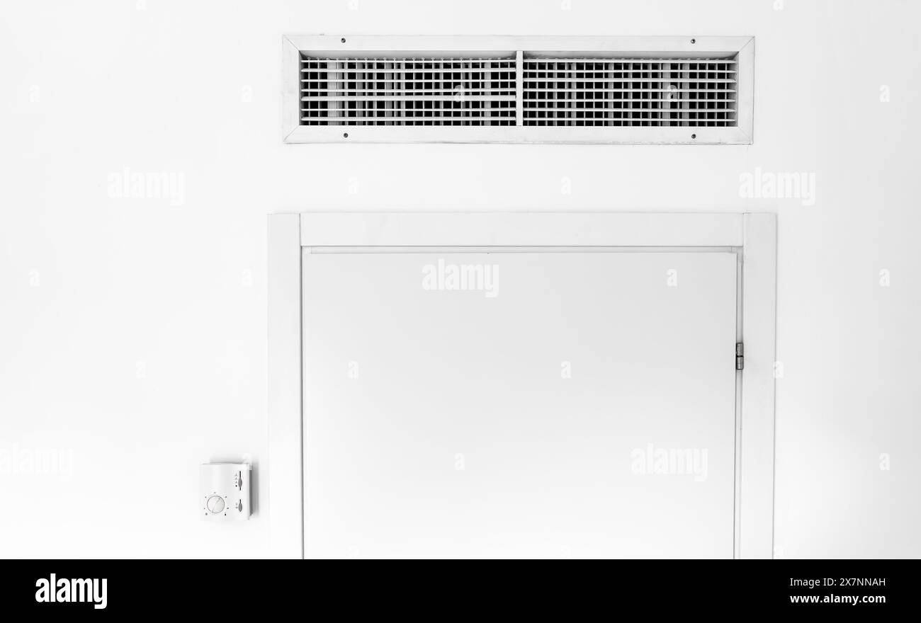 Ventilation grill in the room. Built-in air conditioner Stock Photo - Alamy