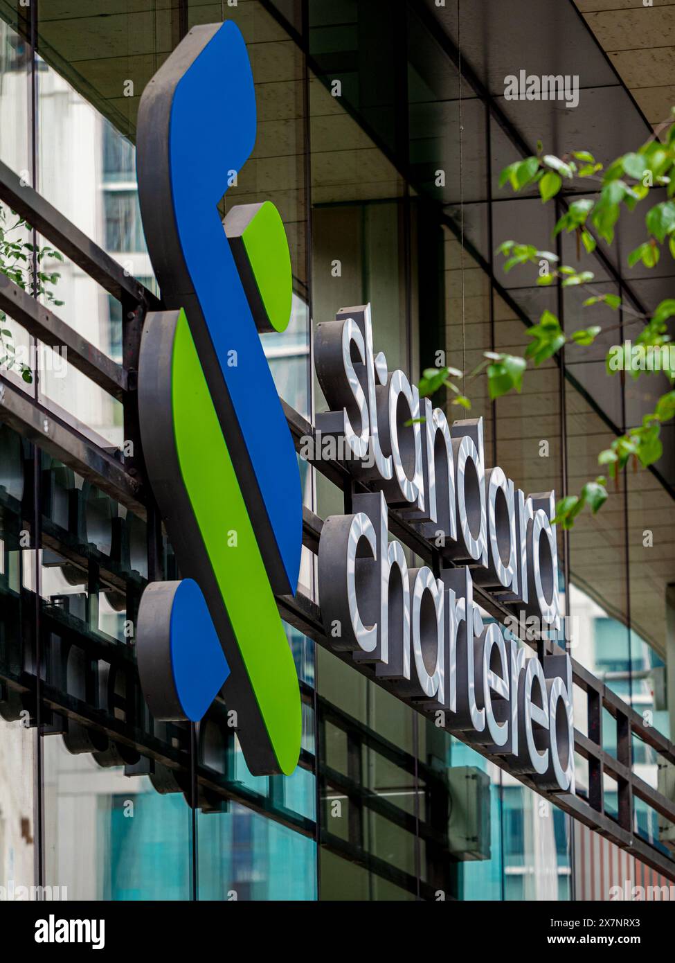 Standard Chartered Bank London - the Standard Chartered Bank Offices at ...