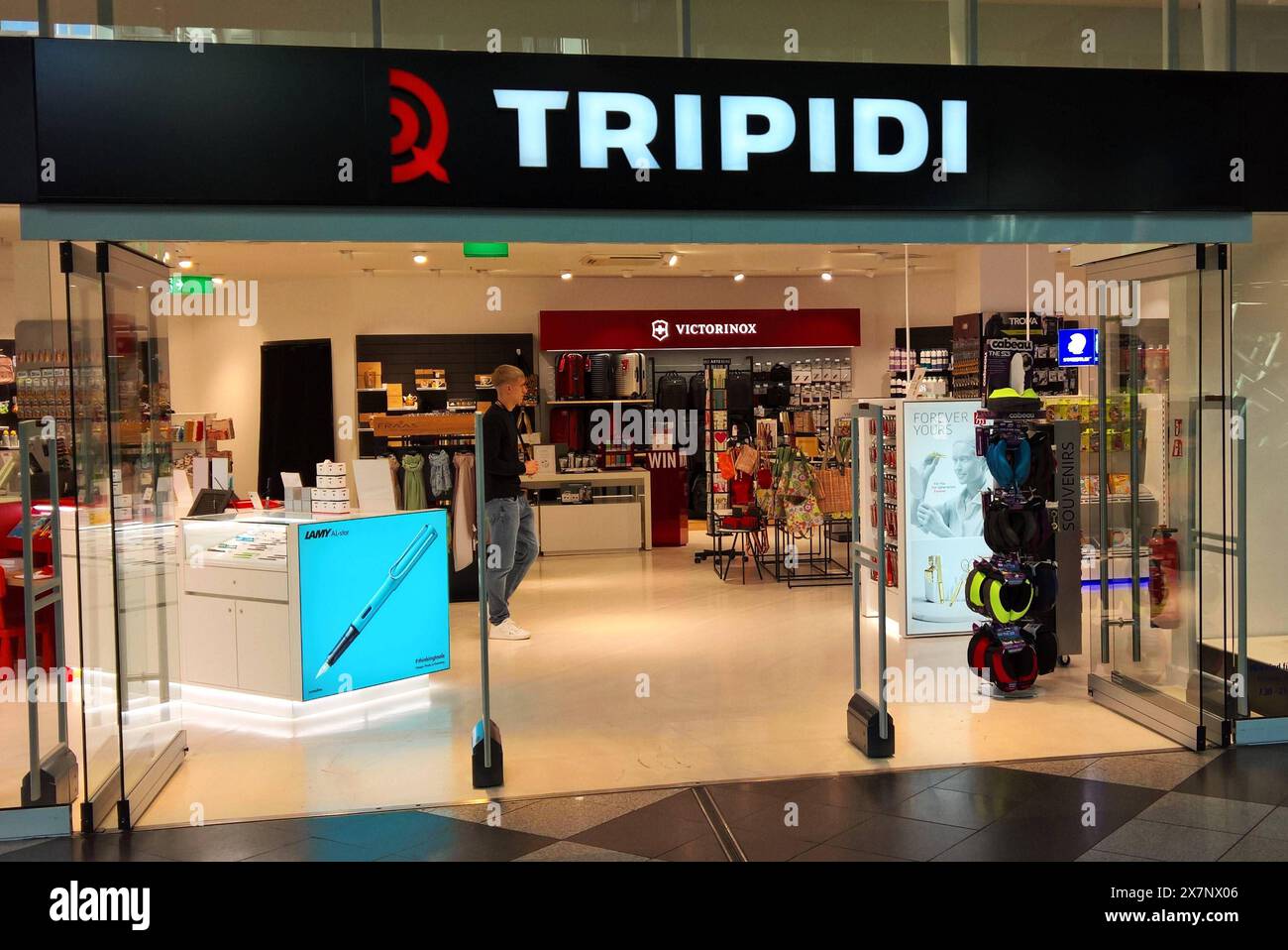 Tripidi Store am Flughafen München. Weitere Tripidi-Filialen gibt es ...