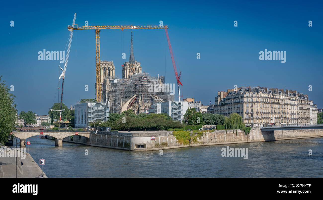 Paris, France - 05 20 2024: Notre Dame de Paris. Panoramic view of the ...