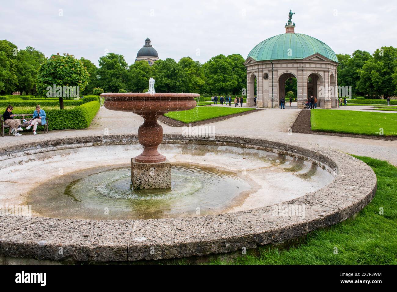 Hofgarten mit Pavillon Im Hofgarten der Residenz in München steht der ...