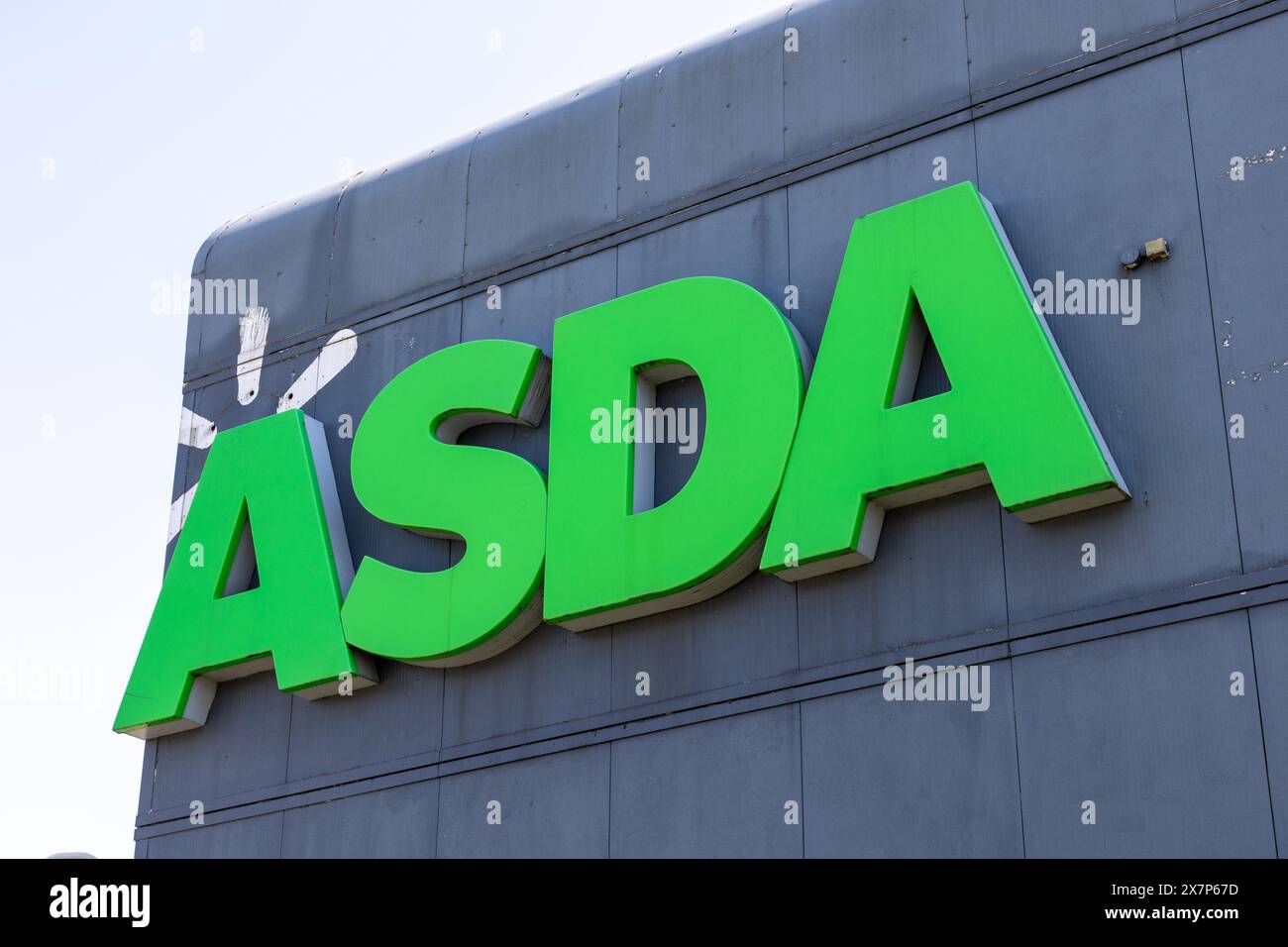 Signage branding hi-res stock photography and images - Alamy