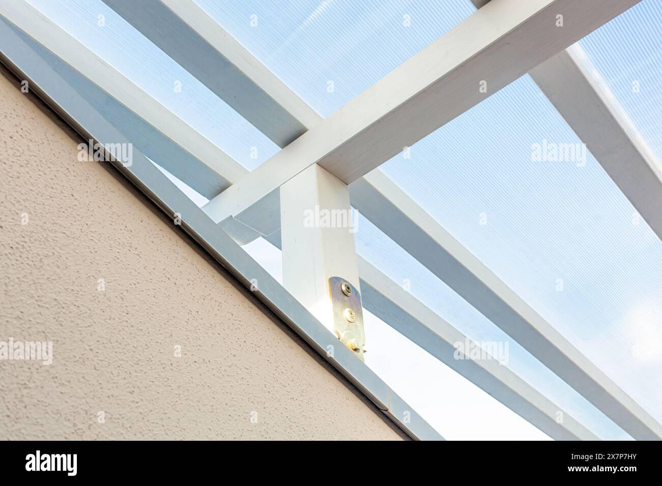 Installation wooden beams in hi-res stock photography and images - Alamy